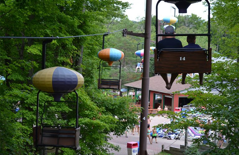 Amusement Rides - Enchanted Forest Water Safari